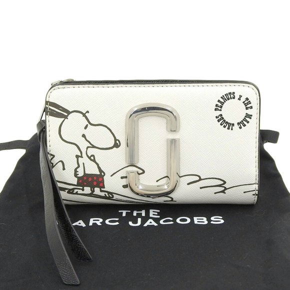 Marc Jacobs | Bags | Marc Jacobs X Peanuts Snoopy Collaboration Lshaped ...